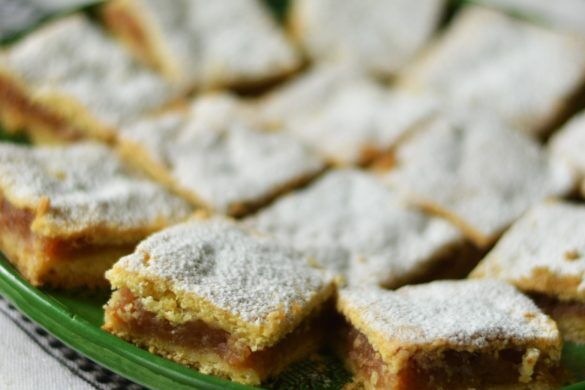 Prajitura cu nuca si mascarpone - Bucataria Urecheatei