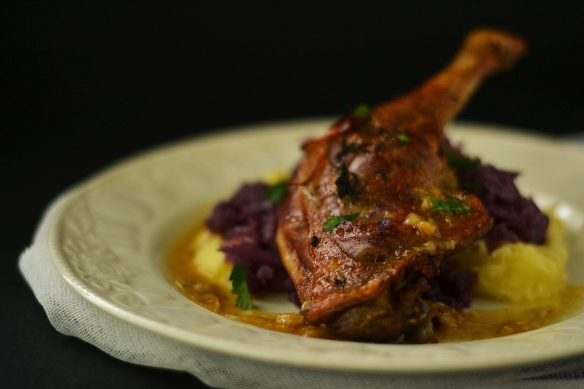 Pulpe de rata la cuptor cu varza rosie calita - Bucătăria Urecheatei