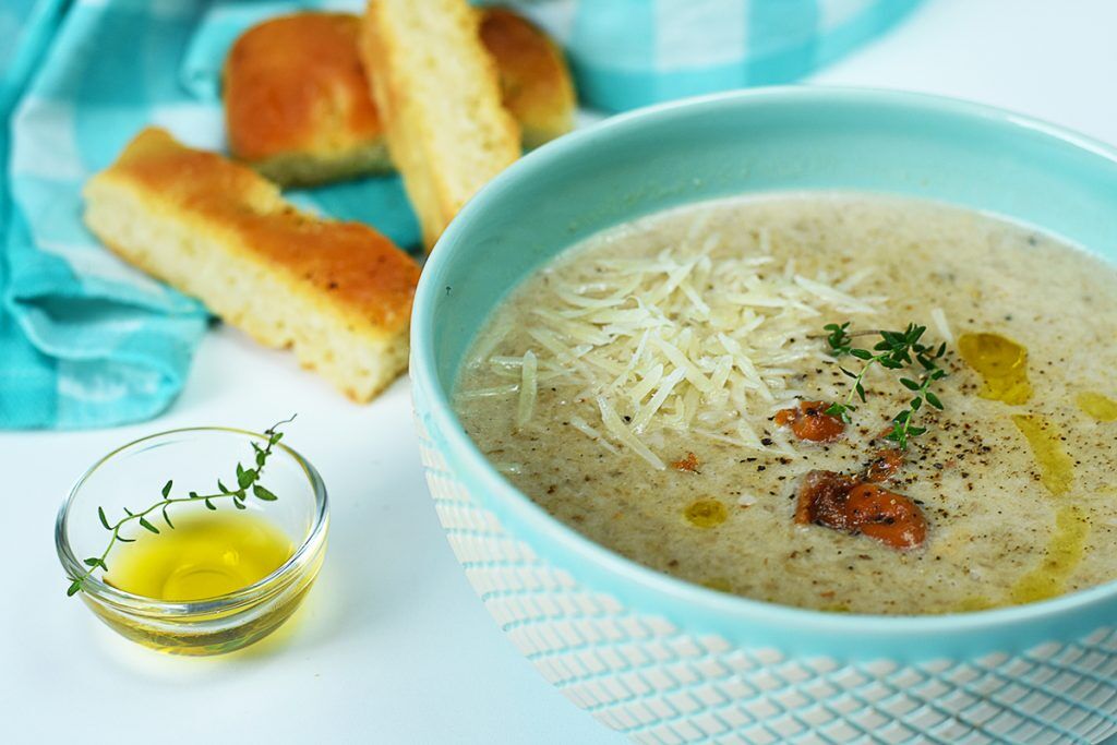 Supa crema de ciuperci - Bucătăria Urecheatei