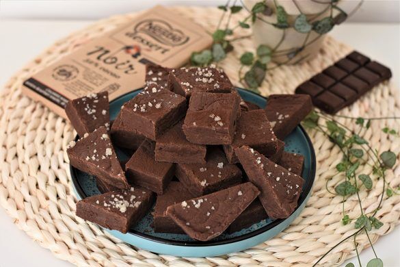 Prajitura cu visine si mascarpone - Bucătăria Urecheatei